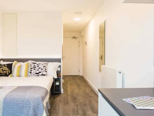 Apartment at Old Oak Road, Greater London