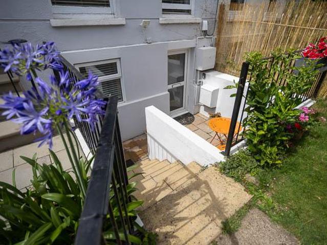Apartment at Old Bath Road, Cheltenham