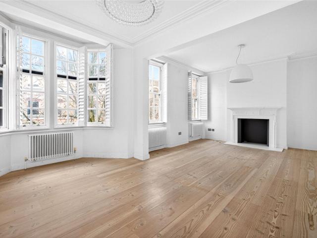 Apartment at Old Brompton Road, Greater London