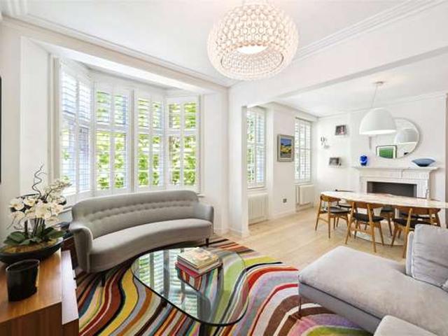 Apartment at Old Brompton Road, Greater London