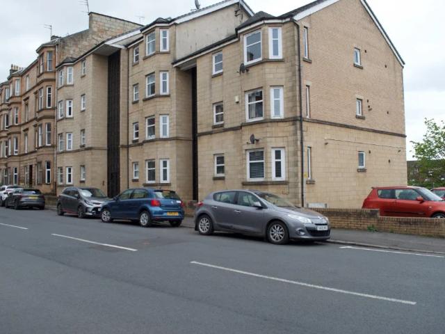 Apartment at Old Castle Road, Glasgow