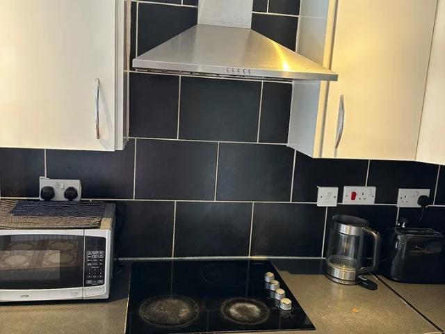 Apartment at Old Cote Drive, Greater London