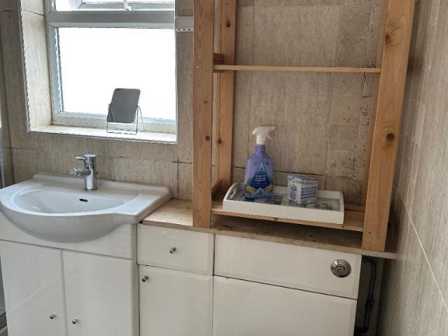 Apartment at Old Cote Drive, Greater London