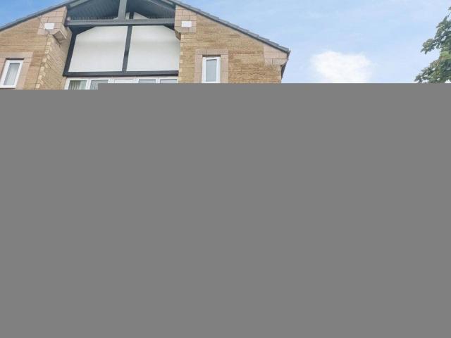 Apartment at Old Lode Lane, Metropolitan Borough of Solihull
