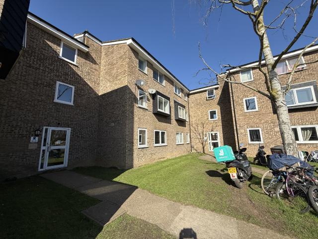 Apartment at Old Park Mews, Greater London