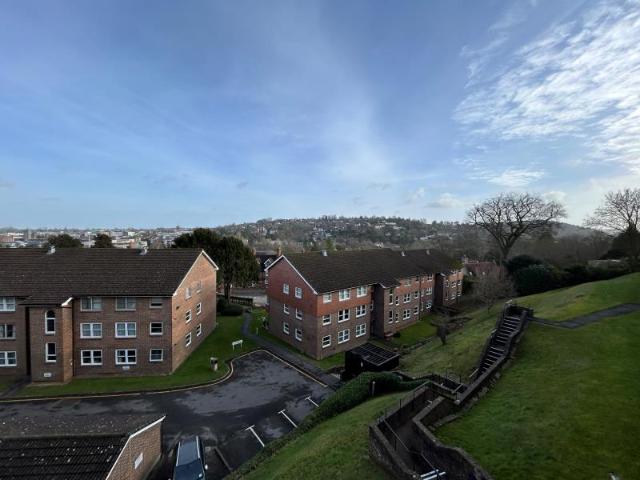 Apartment at Old Portsmouth Road, Guildford