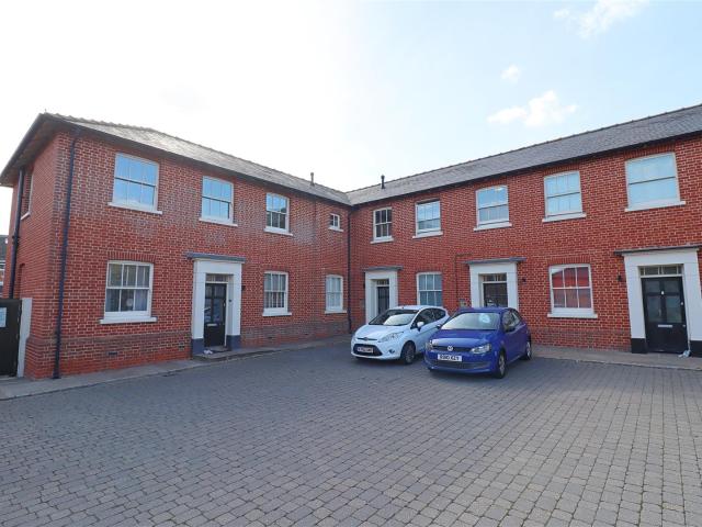 Apartment at Old St Michaels Drive, Braintree