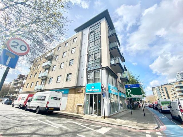 Apartment at Old York Road, Greater London