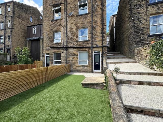 Apartment at Oldham Road, Calderdale
