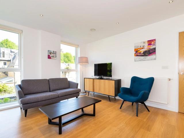Apartment at Oldridge Road, Greater London