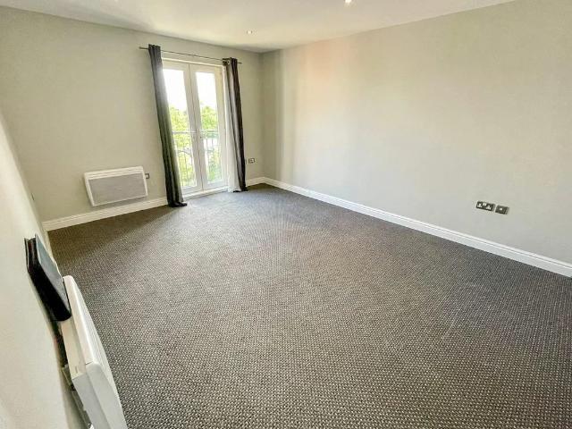 Apartment at Olsen Rise, Lincoln