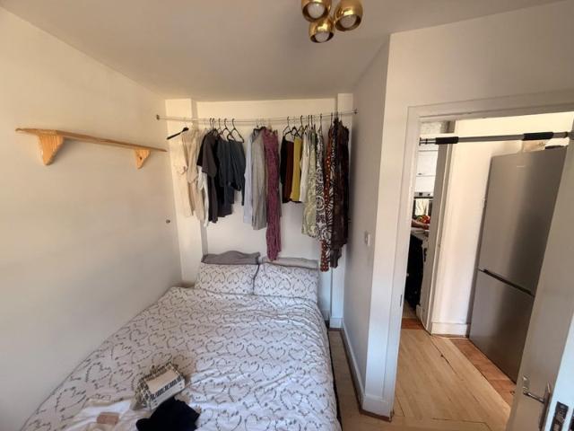 Apartment at Orchard Avenue, Greater London