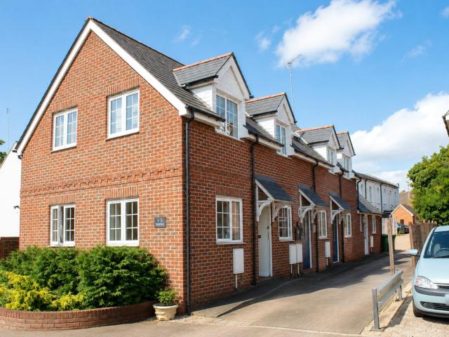Apartment at Orchard Lane, East Hampshire