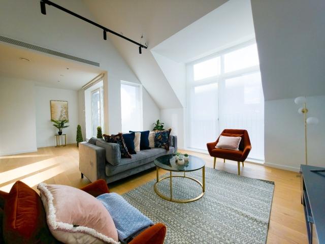 Apartment at Orchard Place, Greater London