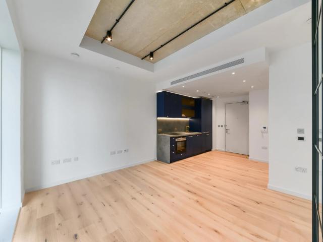 Apartment at Orchard Place, Greater London