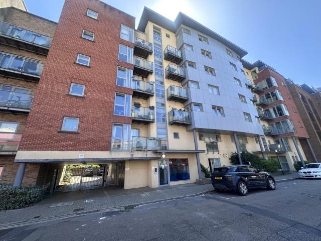 Apartment at Orchard Place, Southampton