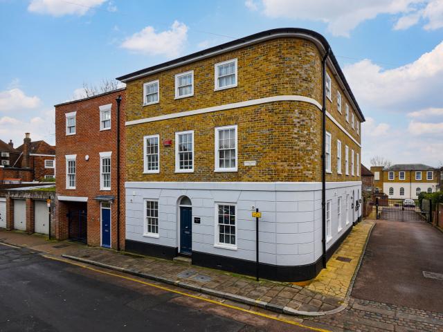 Apartment at Orchard Street, Canterbury