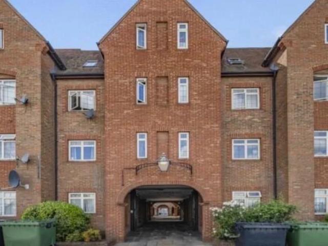 Apartment at Orchard Street, Dartford