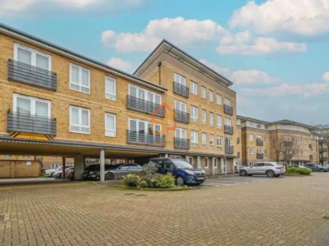 Apartment at Hereford Road, Greater London