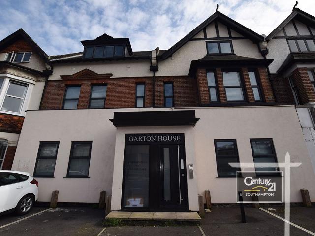 Apartment at Ordnance Road, Southampton