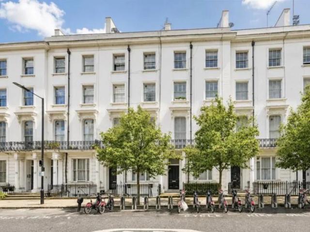 Apartment at Orsett Terrace, City of Westminster