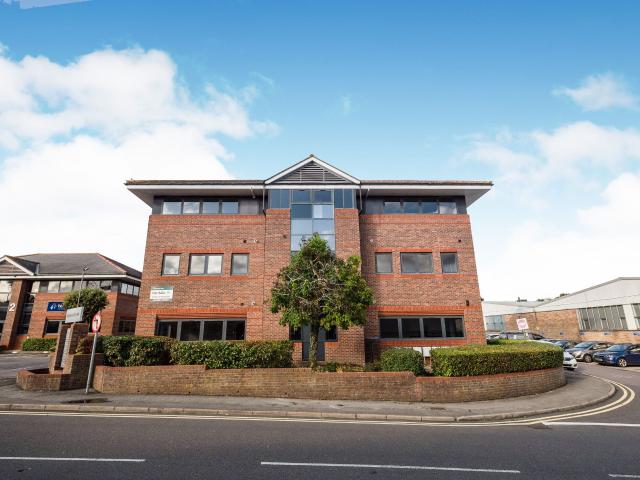 Apartment at Osborn Way, Hart
