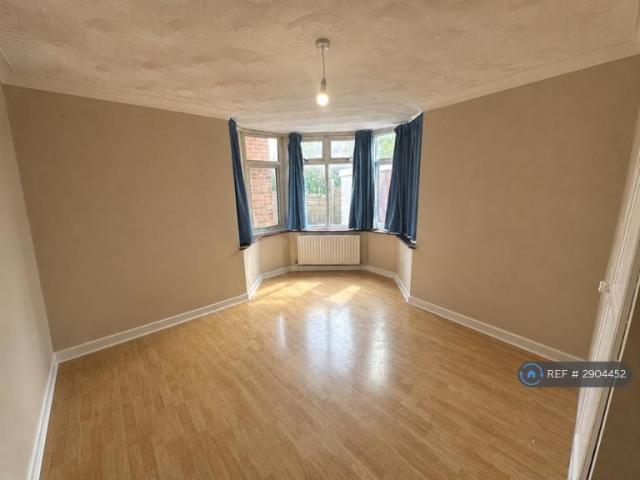 Apartment at Osborne Road, Luton