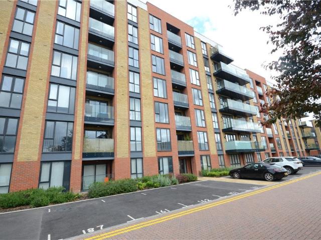 Apartment at Oscar Wilde Road, Reading