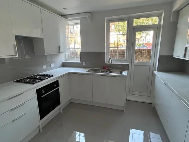 Apartment at Oslac Road, Greater London