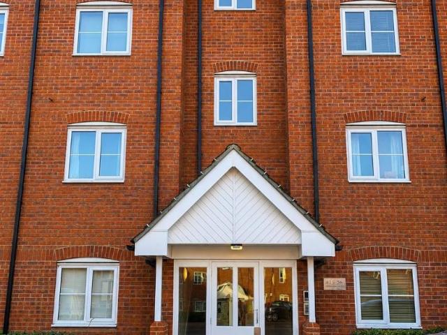 Apartment at Ottawa Court, Broxbourne