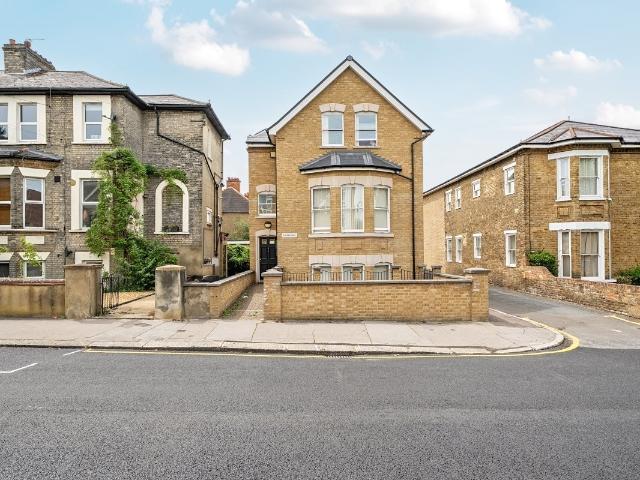 Apartment at Outram Road, Greater London