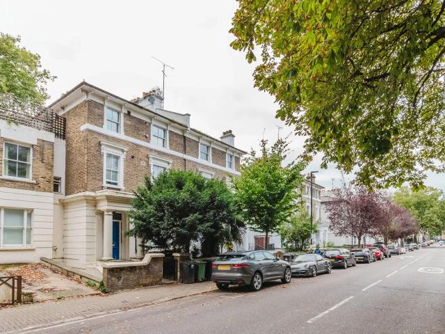 Apartment at Oval Road, Greater London