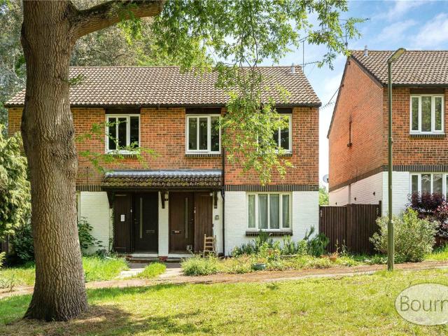 Apartment at Overthorpe Close, Woking