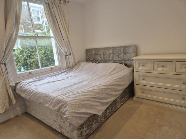 Apartment at Oxberry Avenue, Greater London