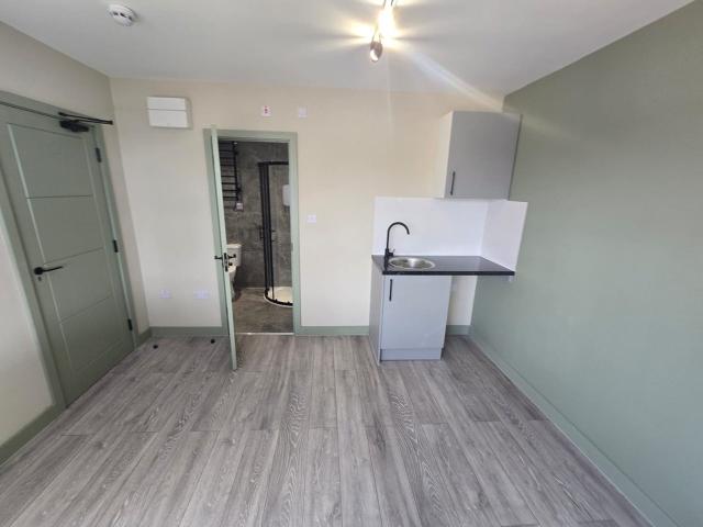 Apartment at Oxford Road, Denham