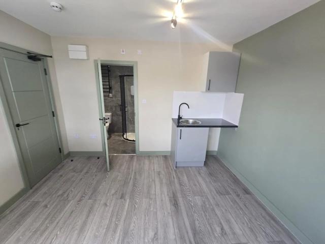 Apartment at Oxford Road, Denham