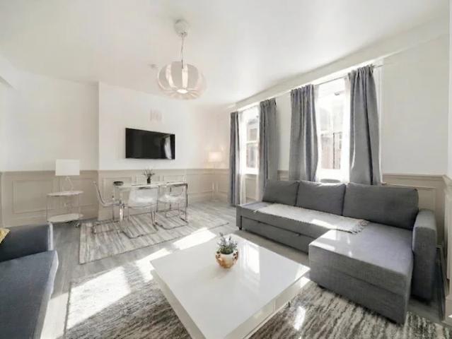Apartment at Oxford Street, City of Westminster
