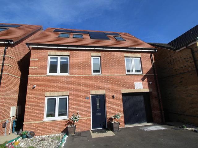 Apartment at Lotus Crescent, Wakefield