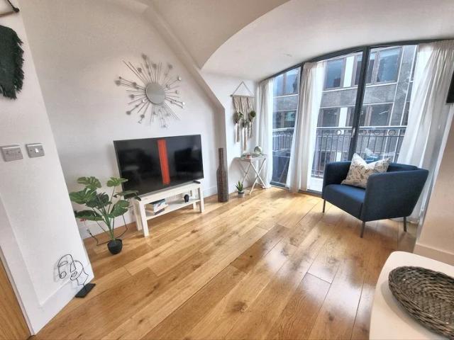 Apartment at Lovat Lane, City of London