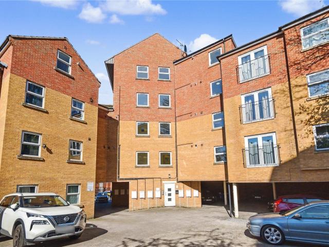 Apartment at Love Lane Terrace, Wakefield