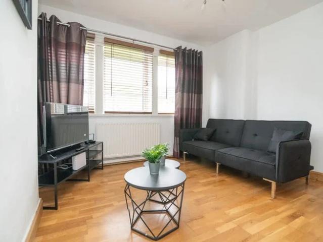 Apartment at Low Crescent, Clydebank
