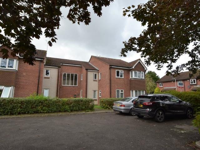 apartment at Lowdell Close, Yiewsley, West Drayton