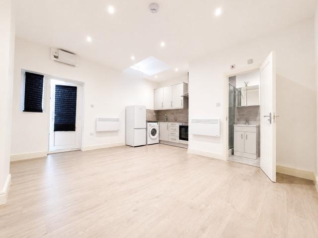 Apartment at Lower Clapton Road, Greater London