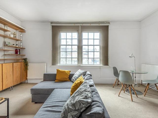 Apartment at Lower Addiscombe Road, Greater London