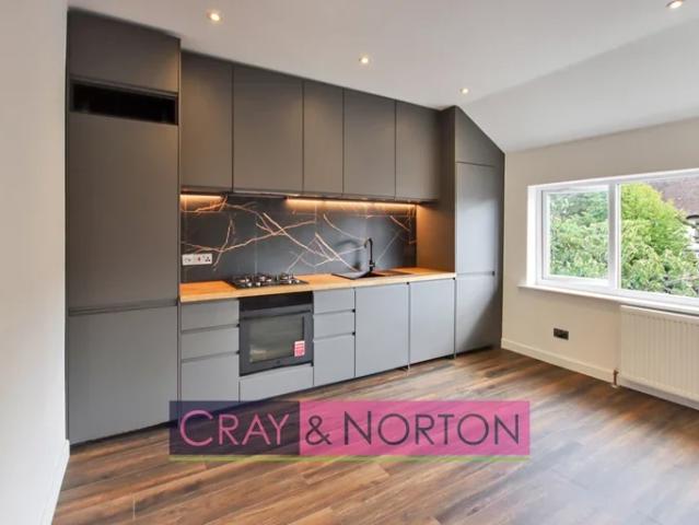 Apartment at Lower Addiscombe Road, London
