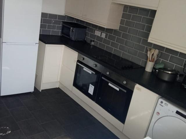 Apartment at Lower Bethesda Street, Stoke on Trent