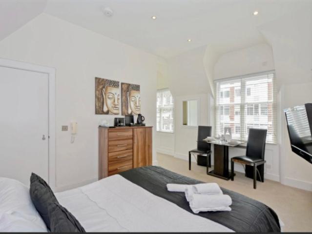 Apartment at Lower Belgrave Street, City of Westminster