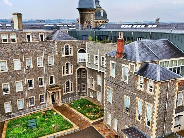 Apartment at Lower Guinea Street, Bristol