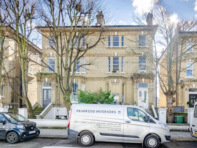 Apartment at Lower Merton Rise, Greater London