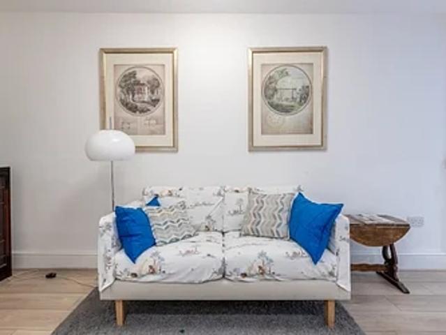 Apartment at Lower Sloane Street, Greater London